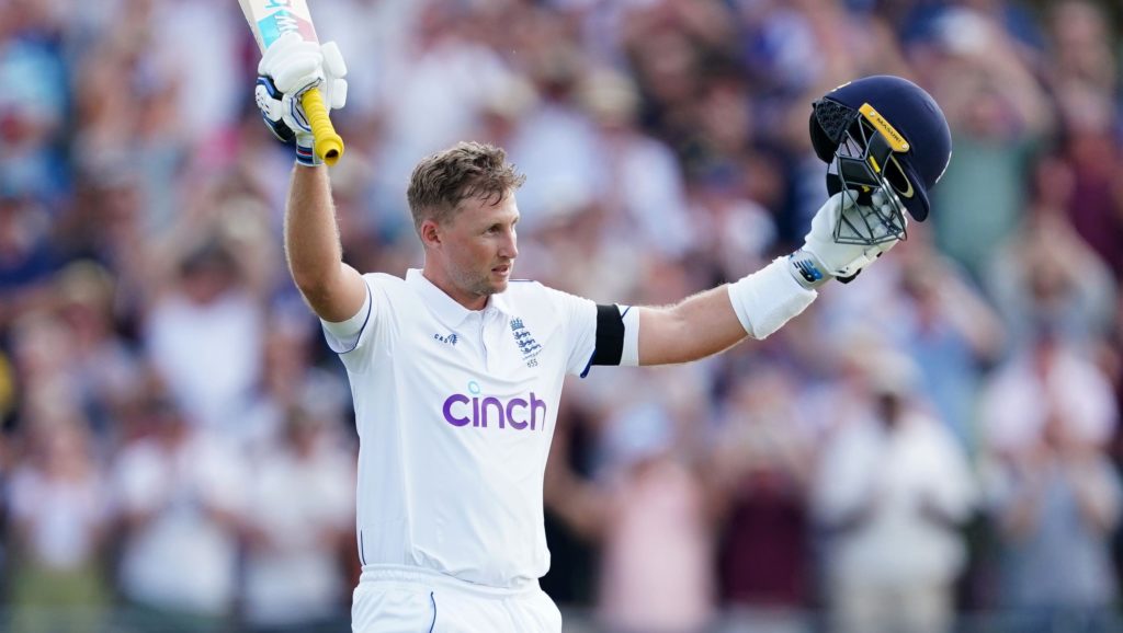 Superb Root ton lights up thrilling opening day of Ashes