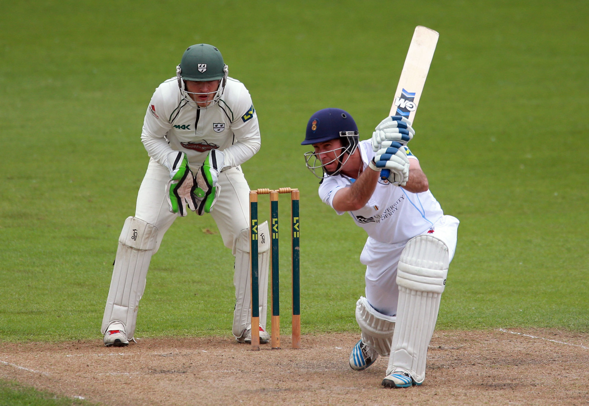 Wayne Madsen signs one-year extension with Derbyshire