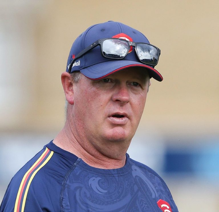 Aussie coach Lewis expects a close series